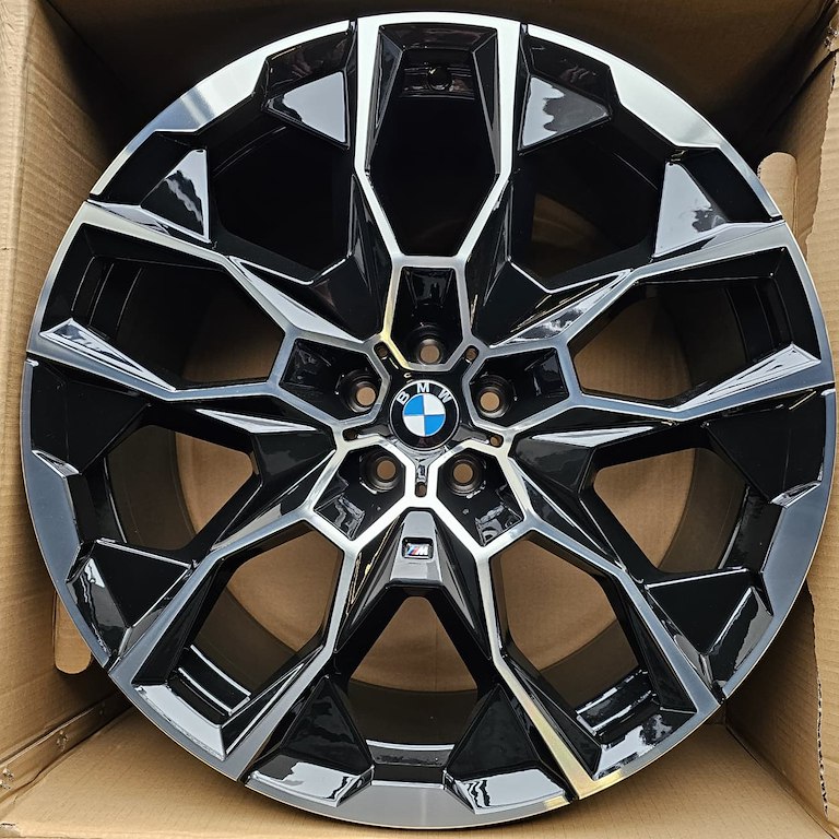 ORIGINAL ALU FELNE ZA BMW
9.5j/10.5j x22 ET32/43 5x112
