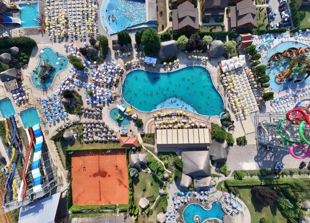 S Club Resort Hotel FREE USE OF AQUA PARK AND SPA