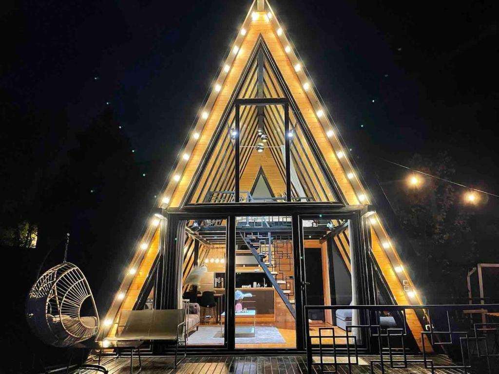 A frame pool house