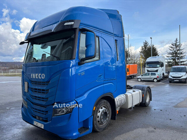 IVECO S-Way AS440S49T/P tegljač
