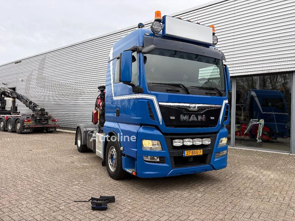 MAN TGX 18.440 4x2 / VOLLEDIG LUCHTGEVEERD / FASSI 235 / AFSTANDSBED tegljač