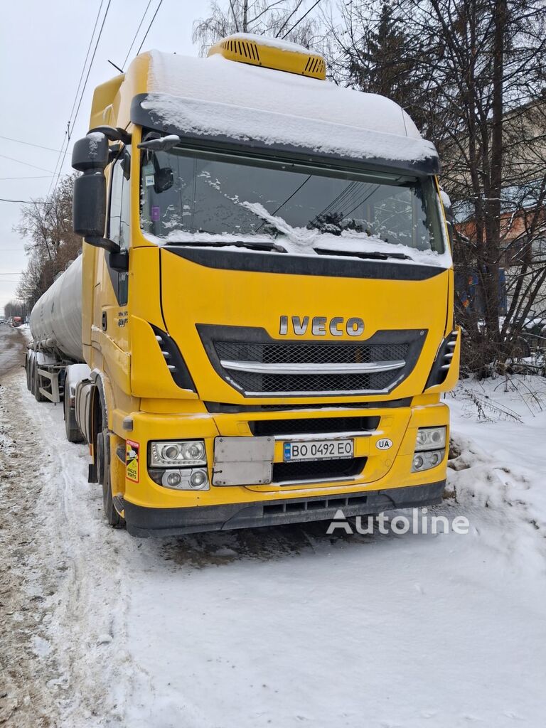 IVECO Stralis 460 tegljač