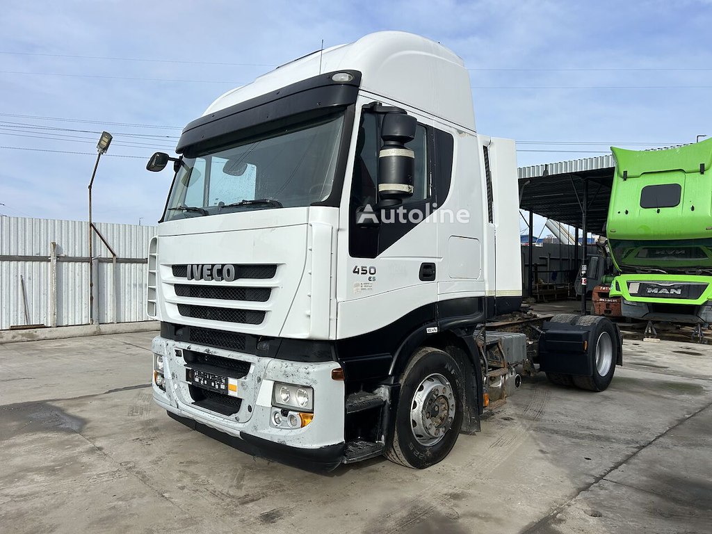 IVECO Stralis 450 tegljač