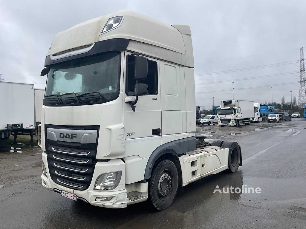 Prodaje se DAF XF 480 FT tegljač na aukciji
