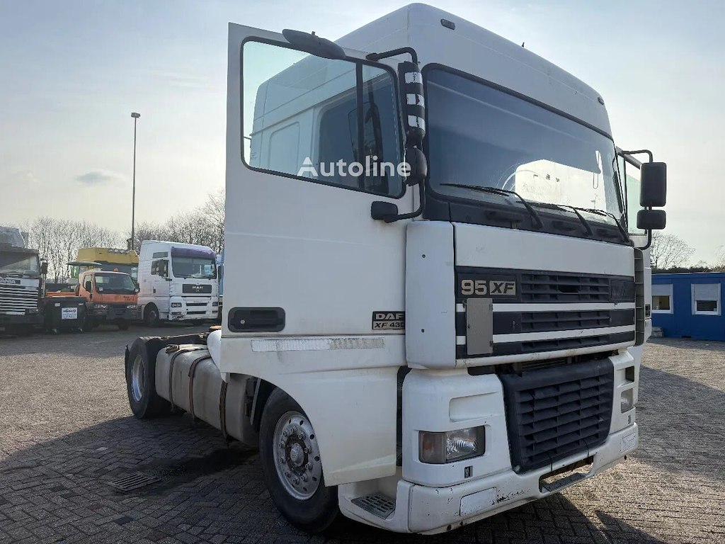 DAF XF 95.430 Tractor Unit tegljač