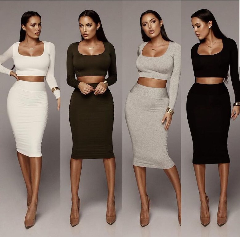 Suknja i crop top bluza komplet sa elastinom. Svetlo siva,tamno