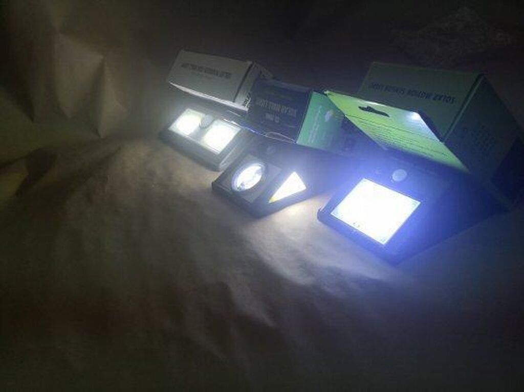    GARDEN SOLARNA LAMPA SA SENZOROM POKRETA Vodootporna – Dan / Noć