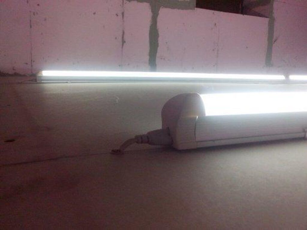 LED neonka T8 18W 120cm. LED neonka T8 20W