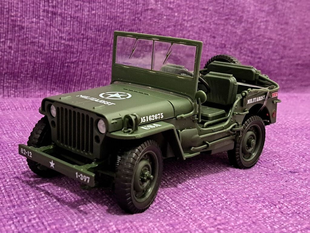 JEEP Willys 1:18 USA Army - Original NOVO! Vrhunski odradjen model