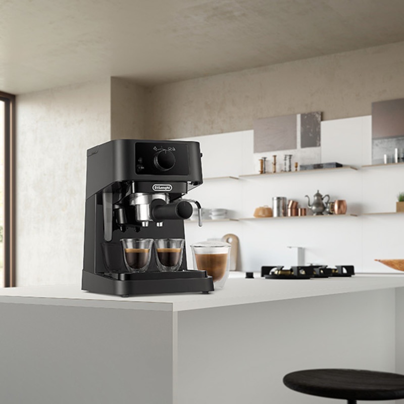 Aparat za espresso kafu DeLonghi EC230.BK