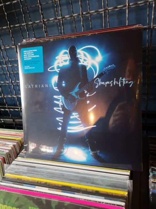 Joe Satriani – Shapeshifting