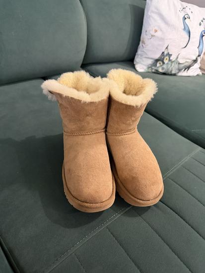 Ugg kraci model sa masnom