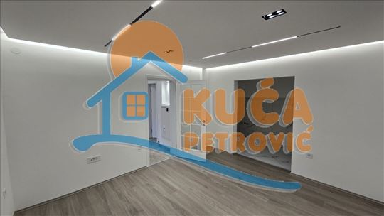 Trošarina, 2 kuće, Plac 317 m2