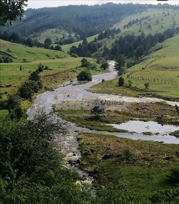 Zemljište 22 hektara