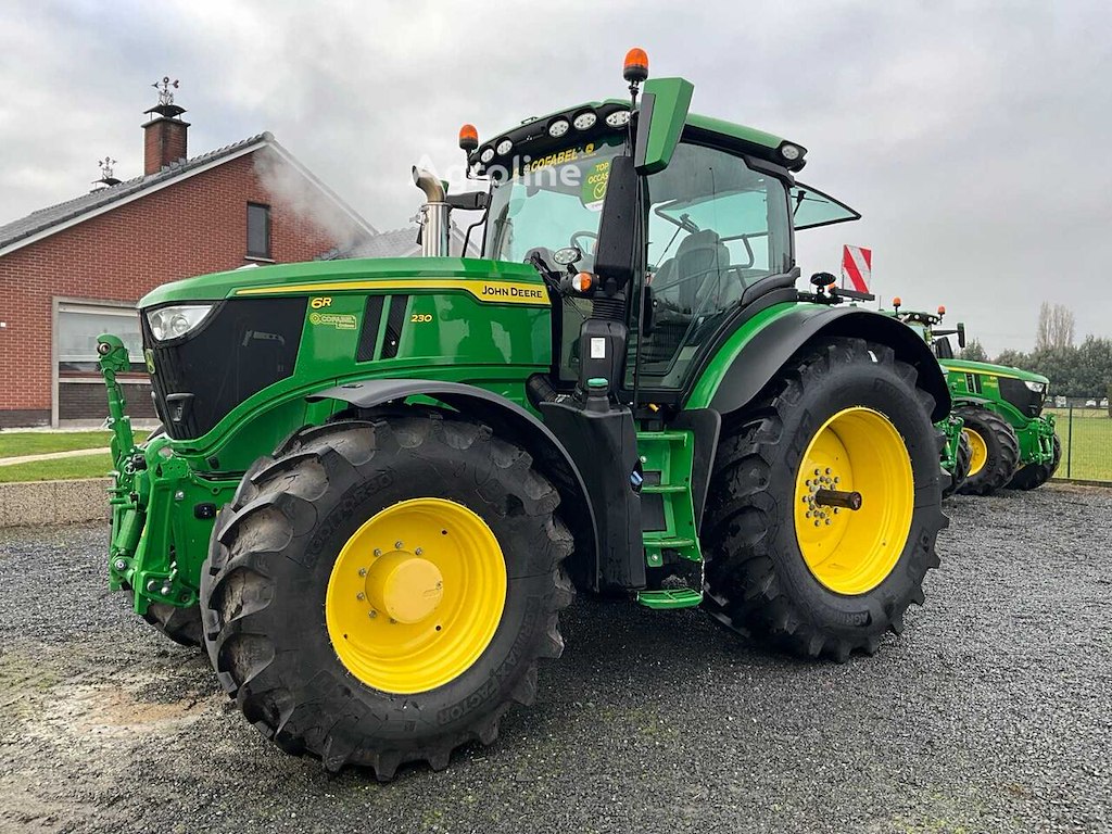 Prodaje se John Deere 6R230 traktor točkaš na aukciji