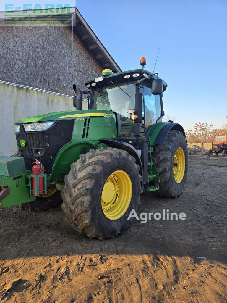 John Deere 7230R traktor točkaš