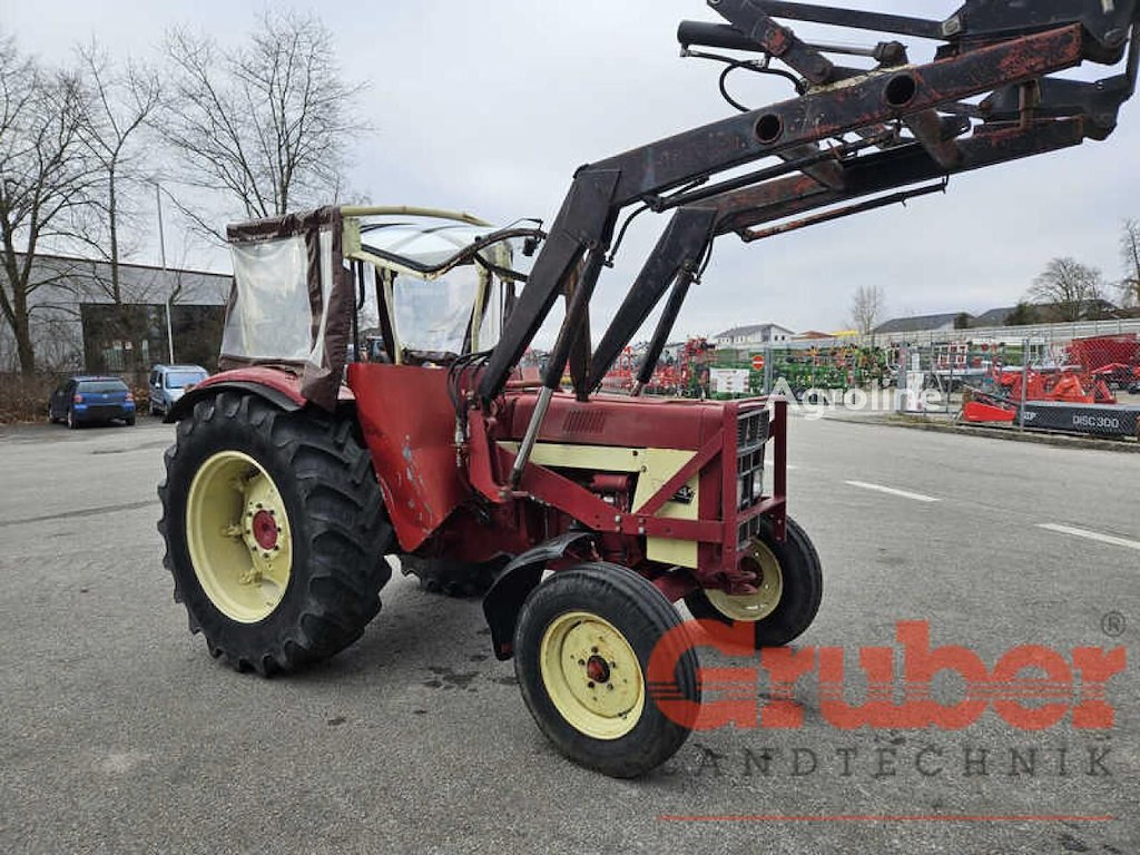 Case IH 824 S traktor točkaš