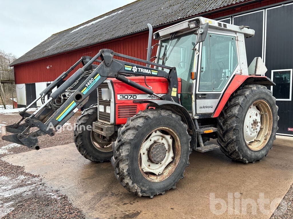 Prodaje se Massey Ferguson MF 3070 traktor točkaš na aukciji