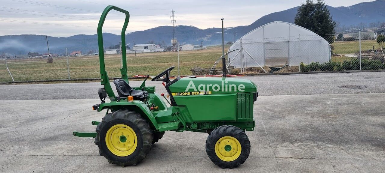 John Deere 6800 traktor točkaš