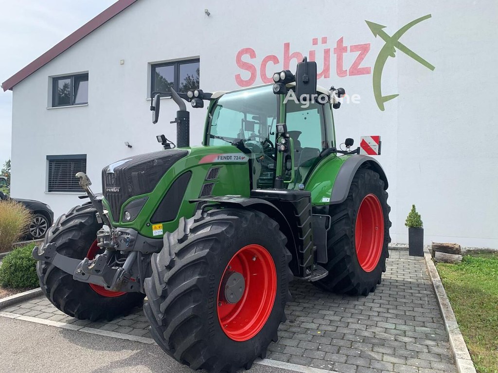 Fendt 724 Vario Power Plus traktor točkaš