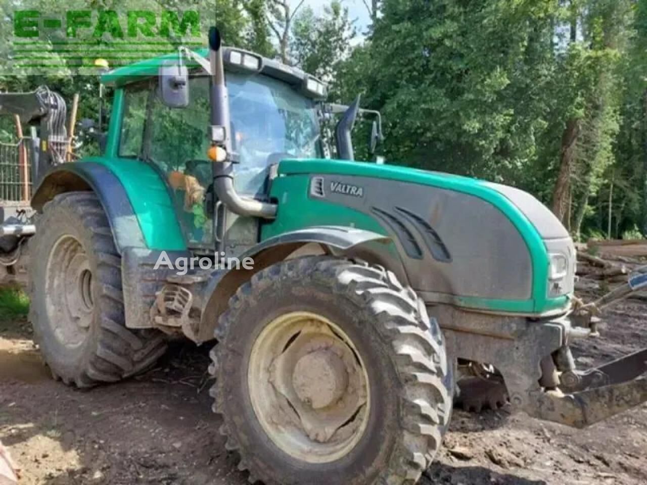 Valtra t162 traktor točkaš
