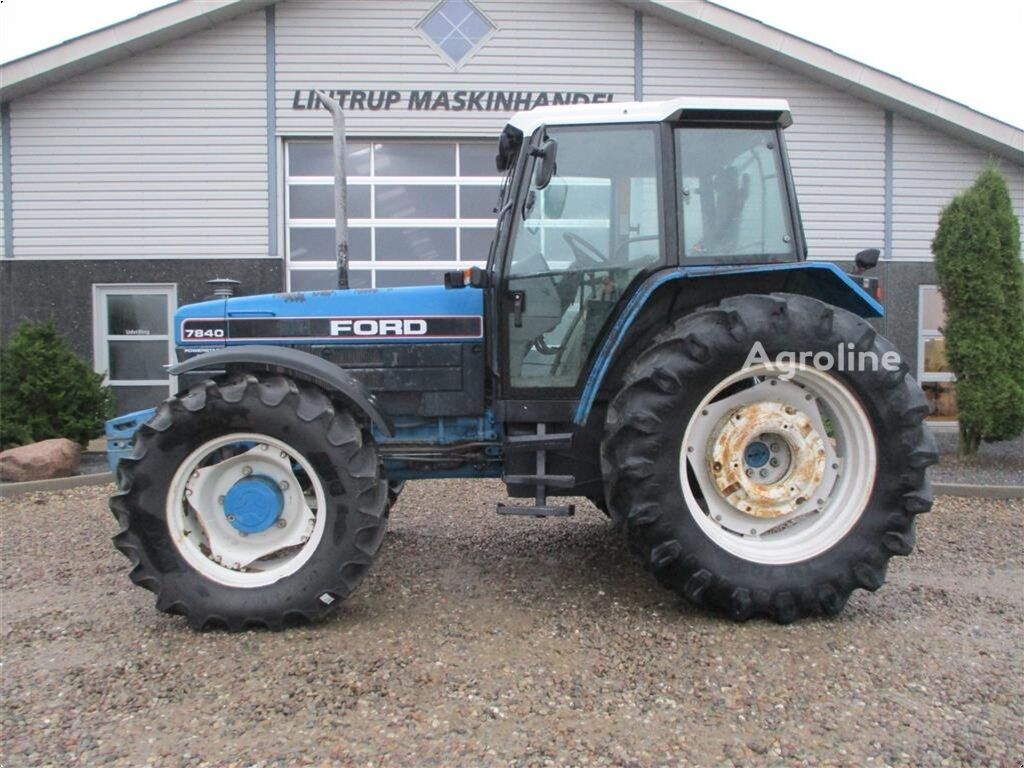 New Holland 7840 SLE traktor točkaš