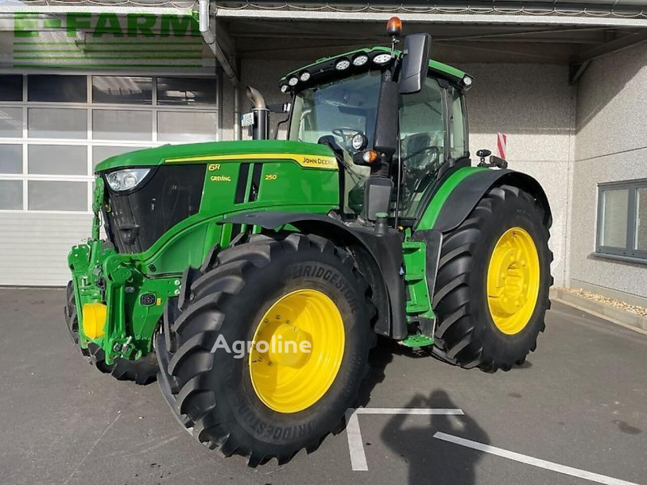 John Deere 6r250 traktor točkaš