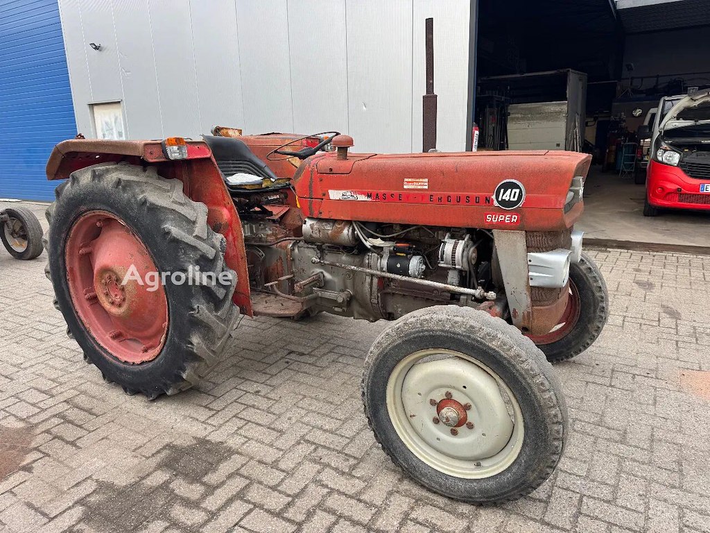 Massey Ferguson 140 traktor točkaš
