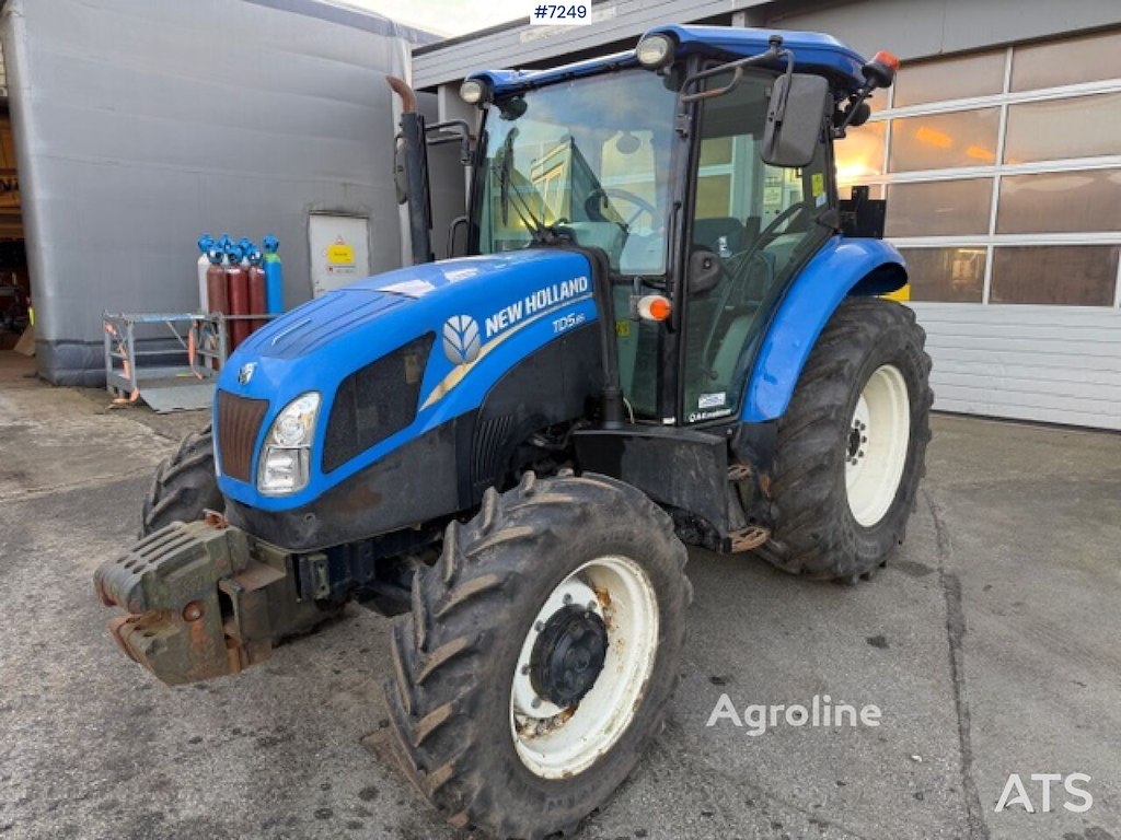 New Holland TD5.85 traktor točkaš