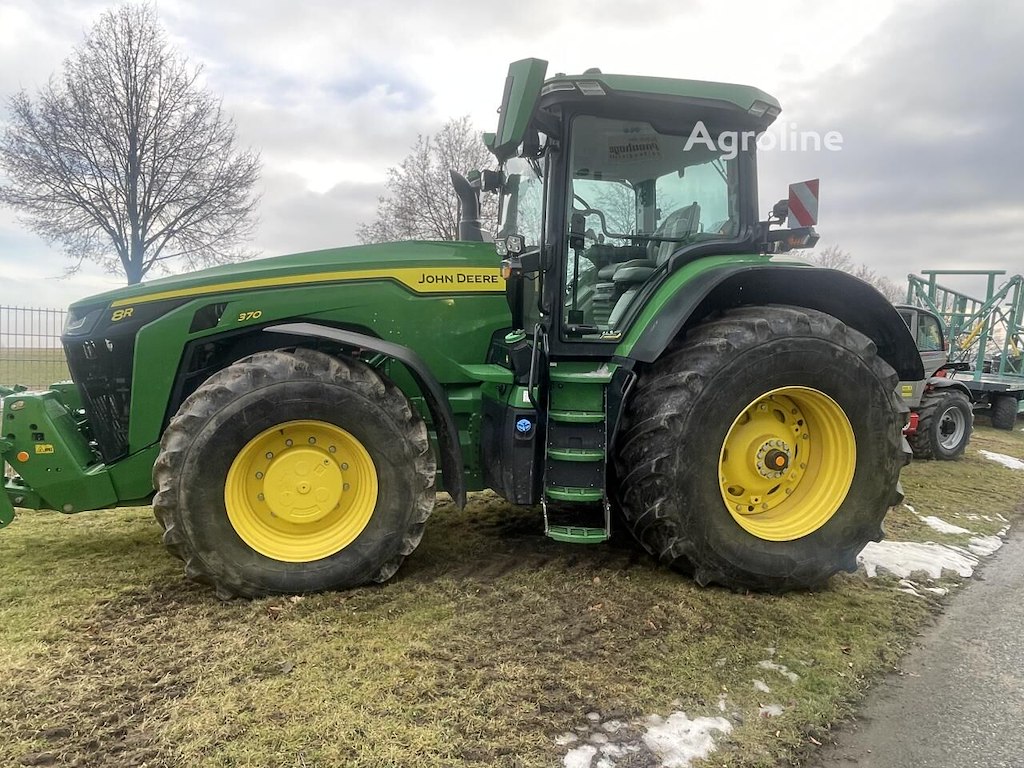 John Deere 8R 370 traktor točkaš