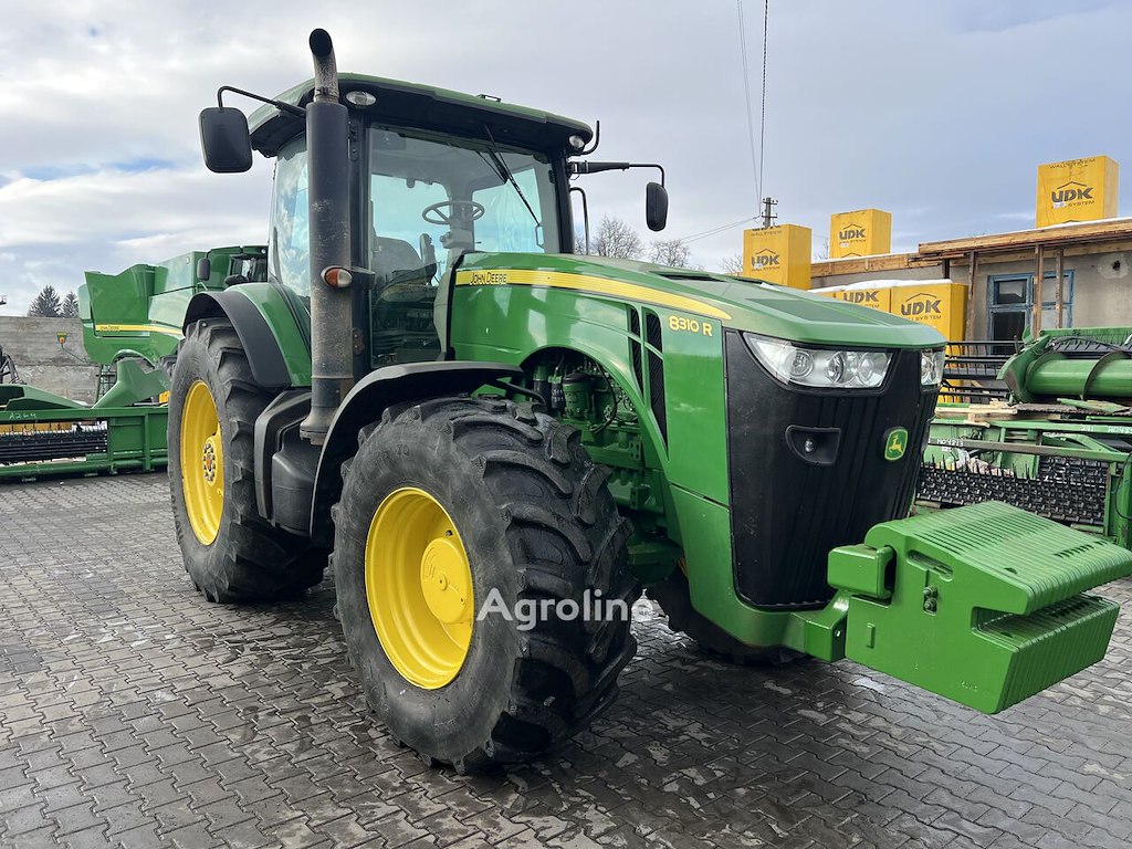 John Deere 8310 R traktor točkaš