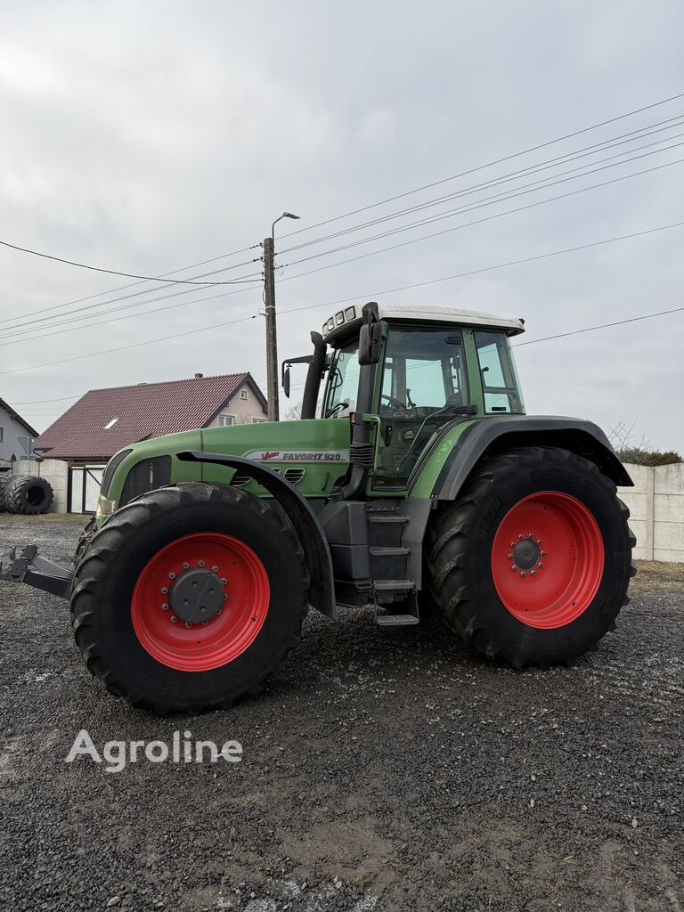 Fendt 920 VARIO FAVORIT traktor točkaš