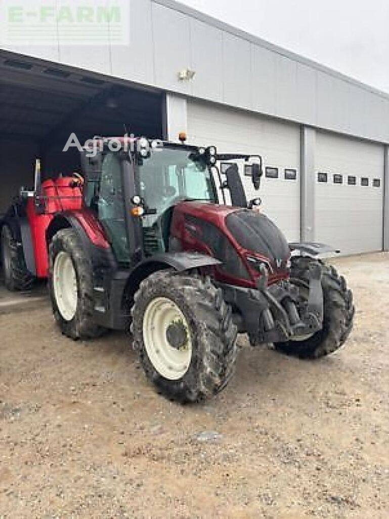 Valtra n174d traktor točkaš
