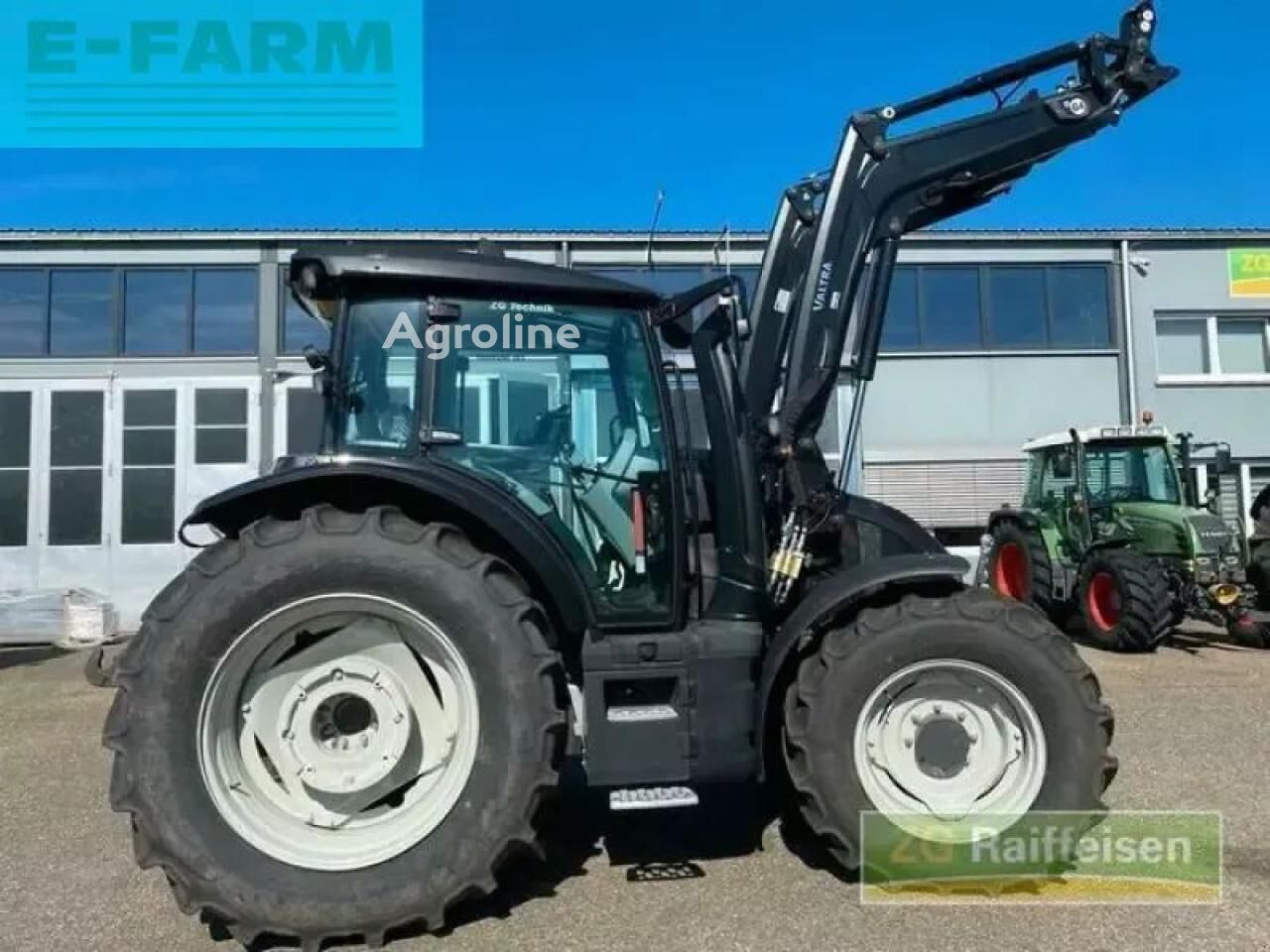 Valtra g135v 1b9 traktor točkaš