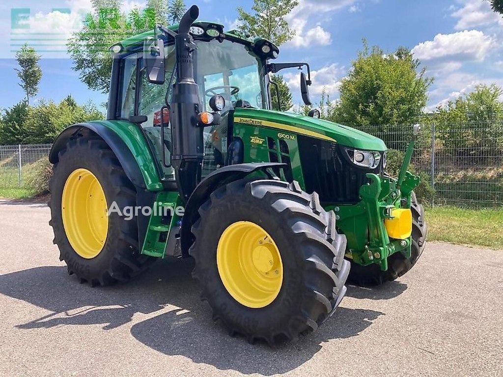 John Deere 6100m traktor točkaš