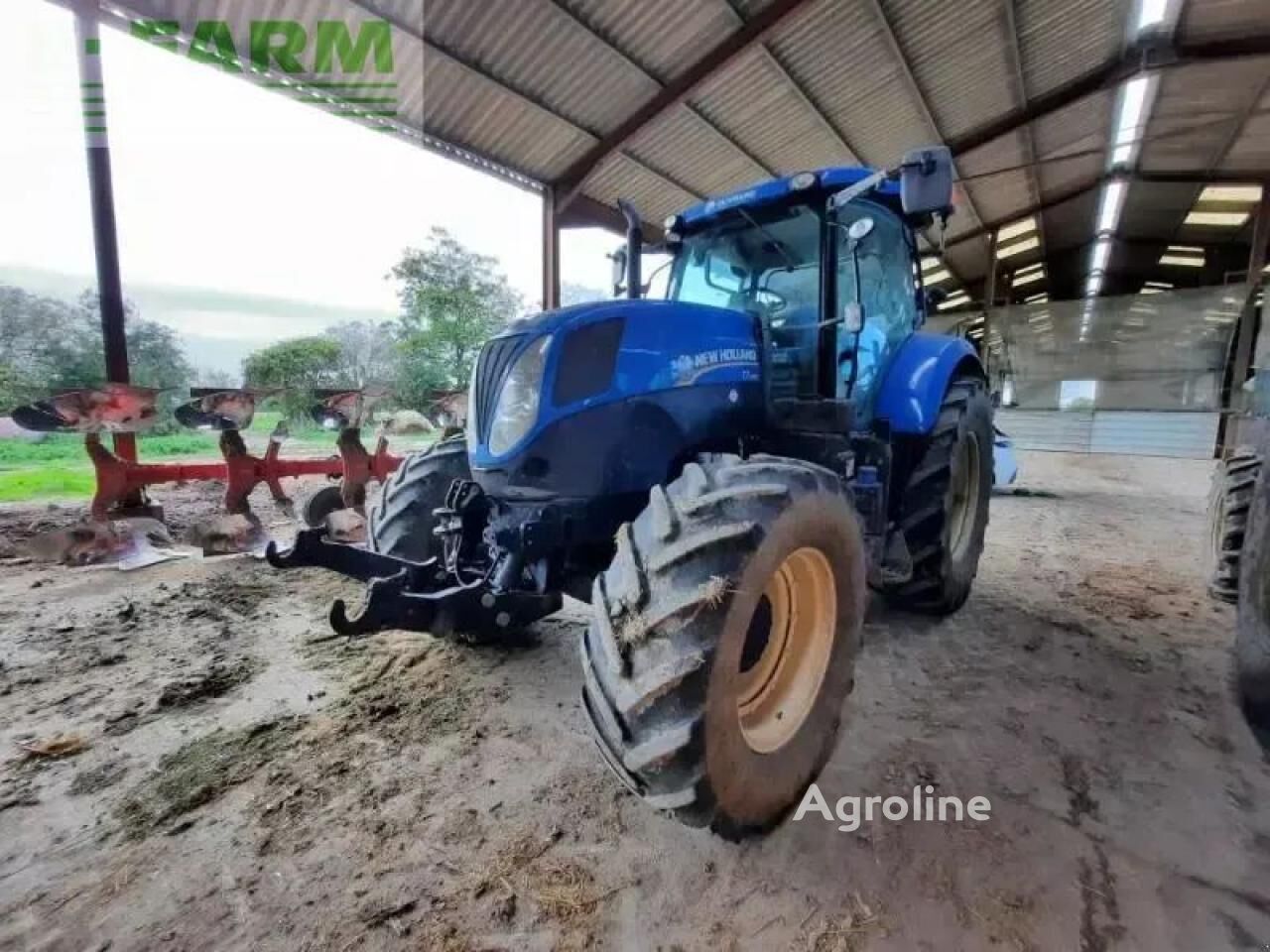New Holland t7-200pc traktor točkaš