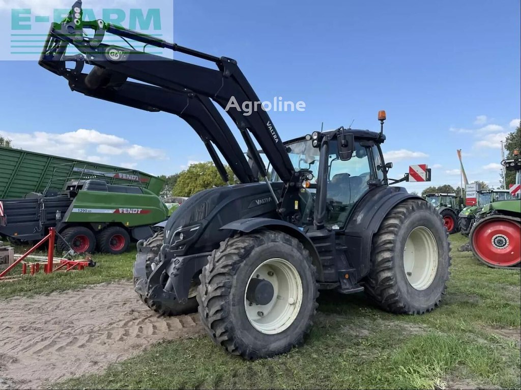 Valtra t 254 versu traktor točkaš