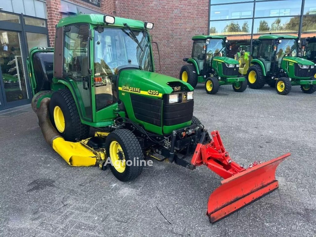 John Deere 4200 Kommunaltraktor mini traktor