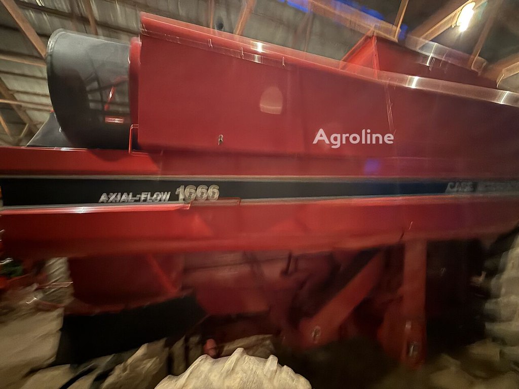 Case IH 1666 kombajn za žito