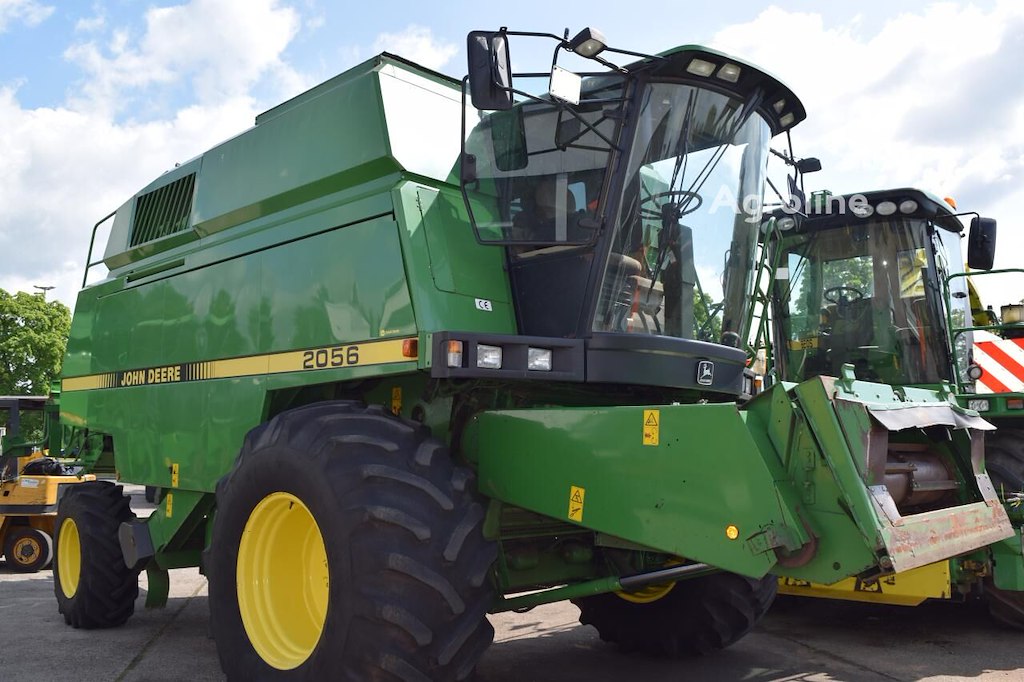John Deere 2056 kombajn za žito