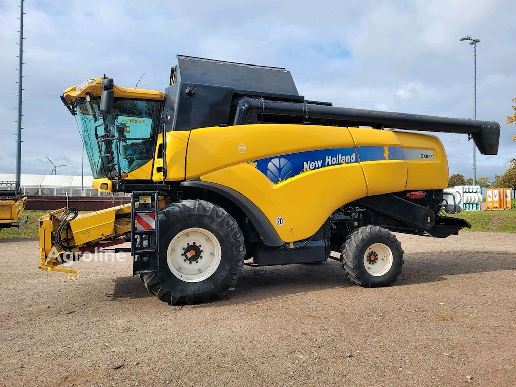 New Holland CX8060 kombajn za žito