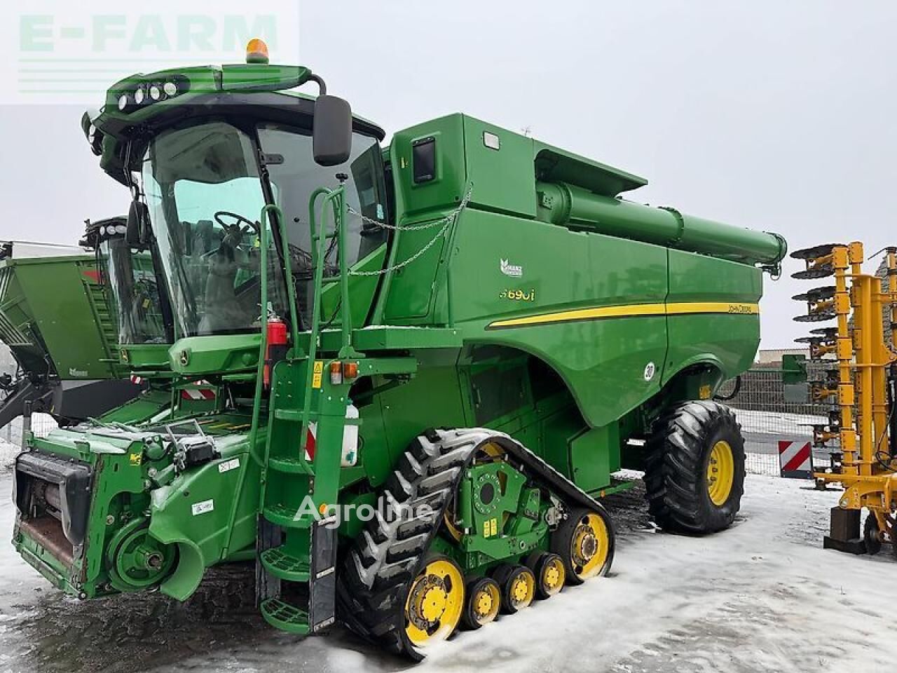 John Deere s690i kombajn za žito