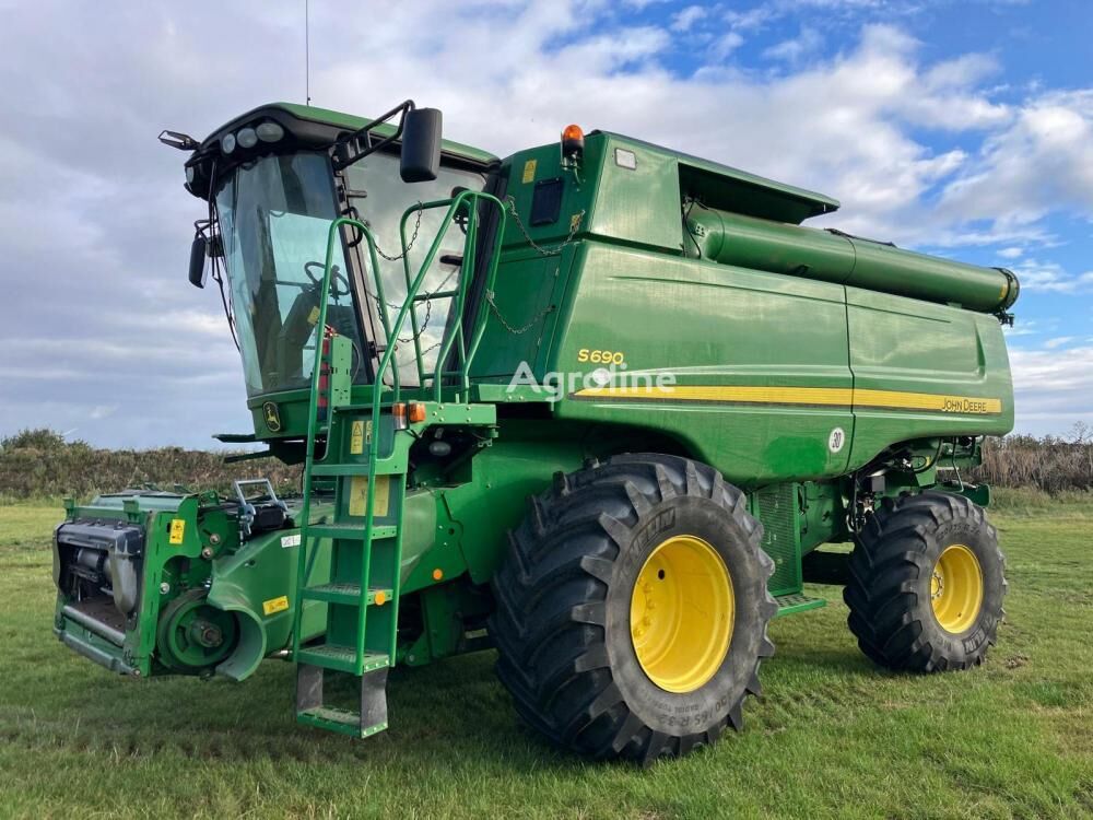 John Deere S690 kombajn za žito