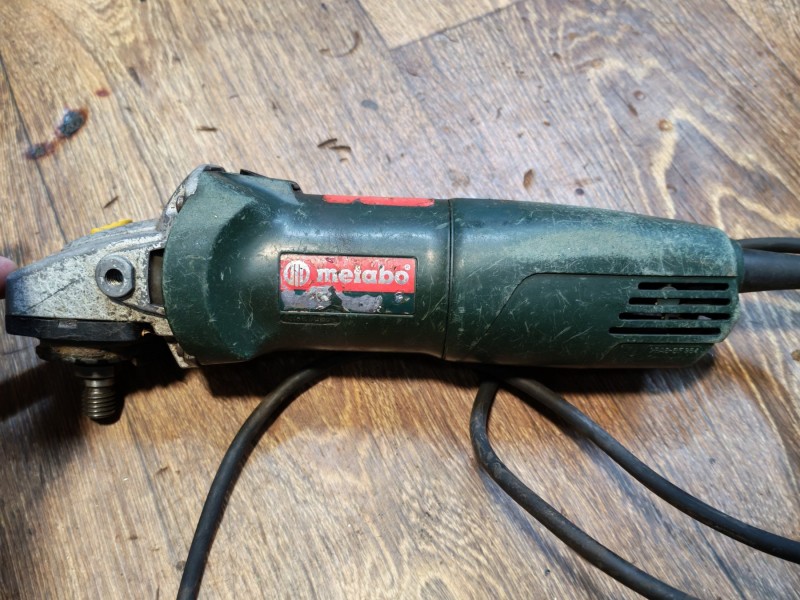 Metabo brusilica 1000w
