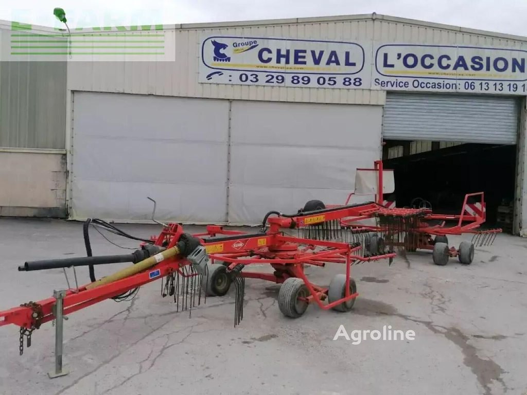 Kuhn ga 7932 + trakasti formirač otkosa