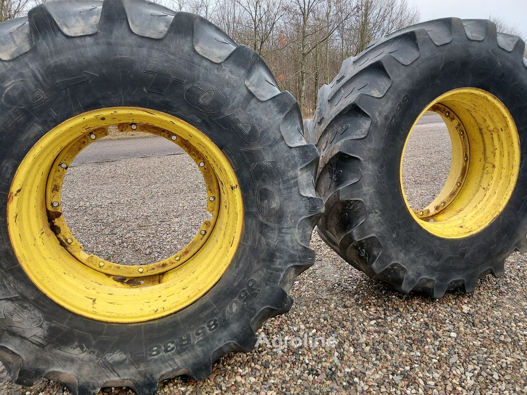 John Deere 650/85 R 38 guma za traktore