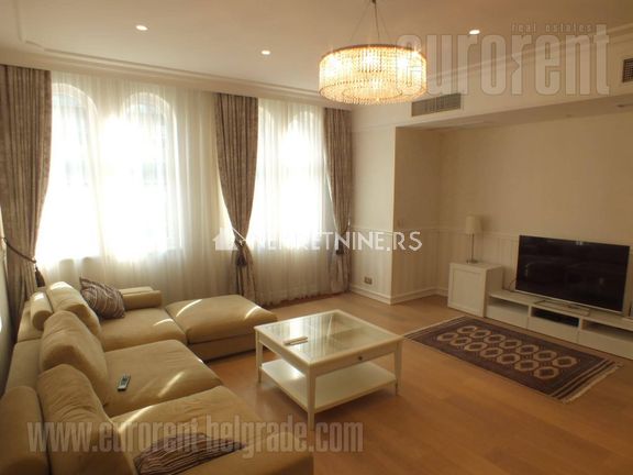 #17727, Izdavanje, Stan, KNEZ MIHAILOVA, 1850 EUR