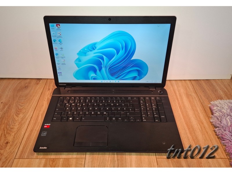 == TOSHIBA C70D = AMD A4-6210= 500Gb= 4Gb = 17,3 HD+ ==