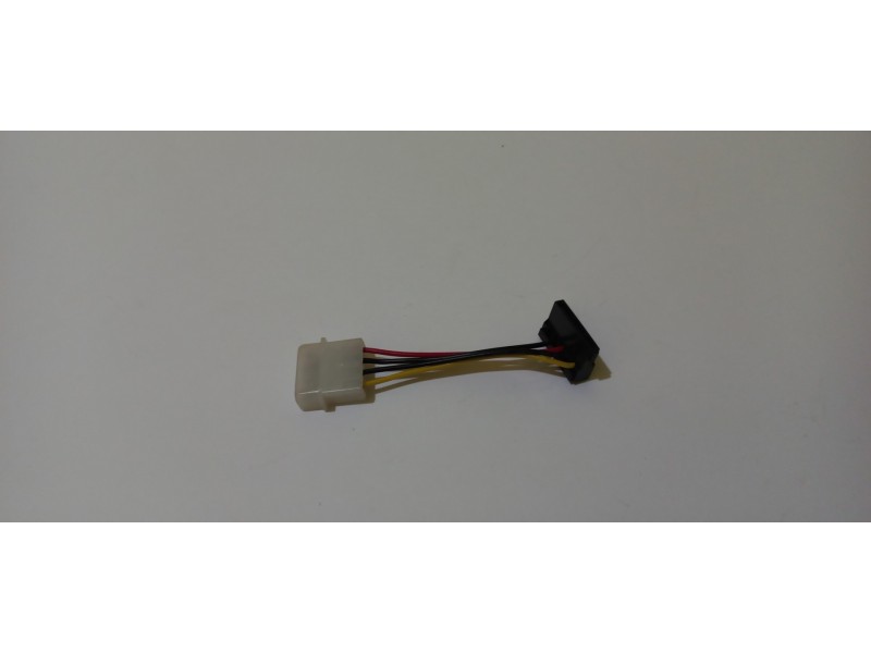 SATA kabl 90 STEPENI 8 cm