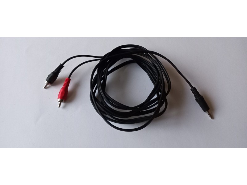 Audio kabl 3,5 mm na 2xRCA 3 metra